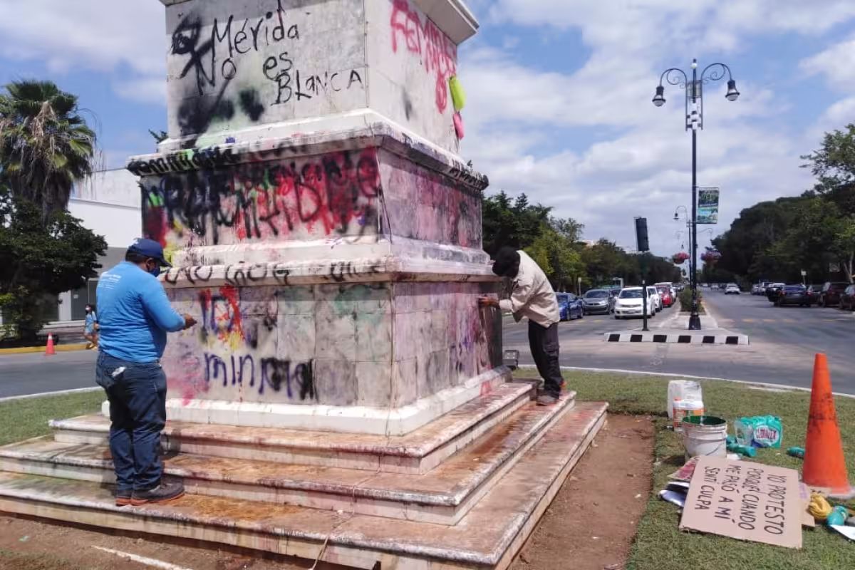 Retiran pintas hechas al Monumento de Los Montejo en Mérida - PorEsto