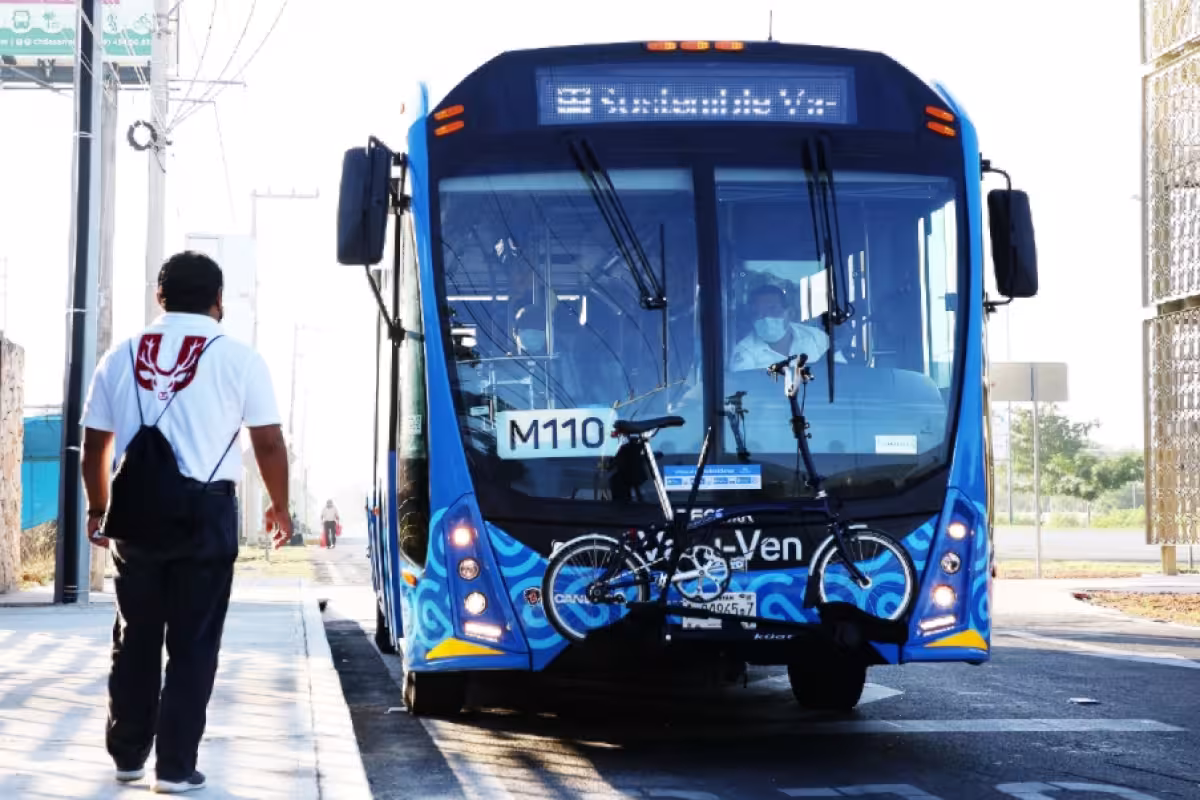 Este es el único transporte que recorre todo el Periférico de Mérida ...