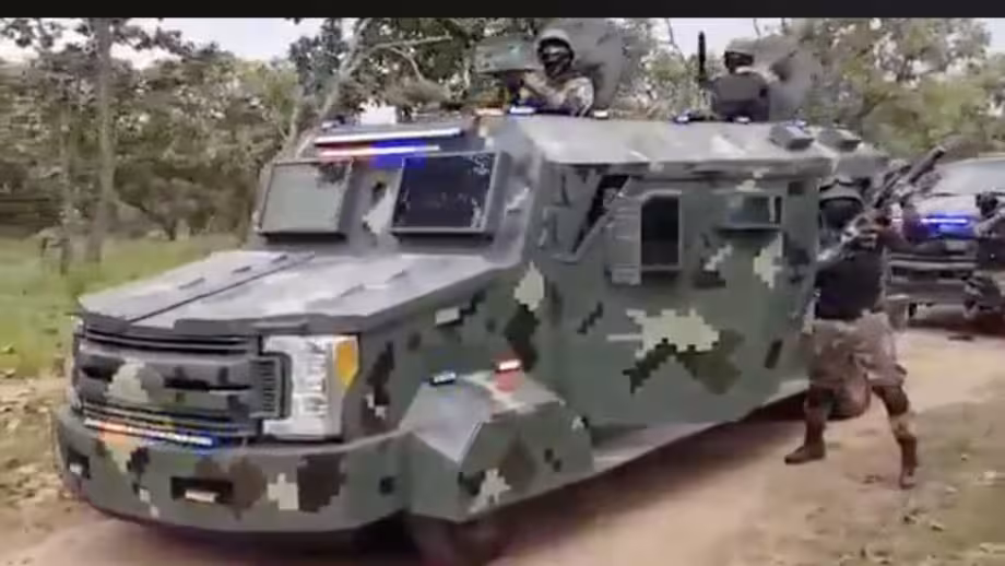 CJNG presume “poder” con vehículos blindados, Barrets y lanzagranadas ...