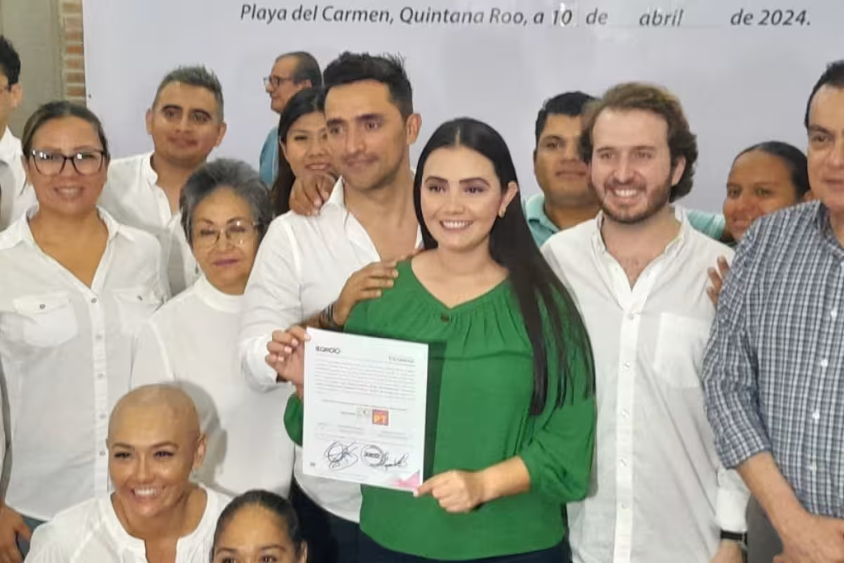 Entregan constancia a María José Osorio, aspirante a diputada local en ...