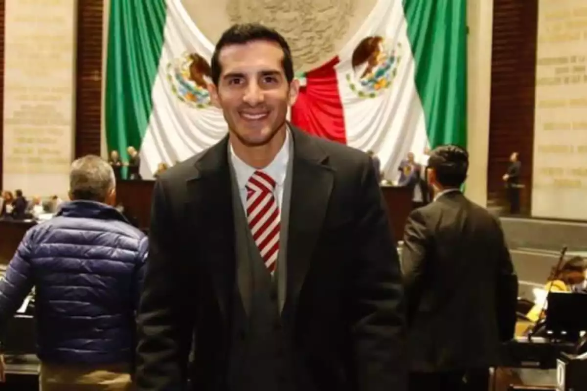 Rommel Pacheco irá por la Alcaldía de Mérida en 2024 con Morena ...