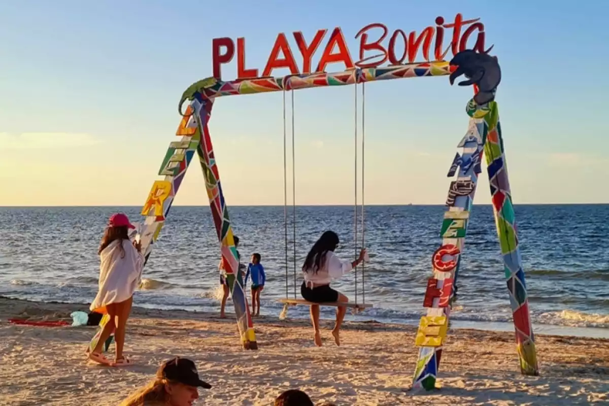 ¿Cuánto cuesta ir a Playa Bonita en el Tranvía de Campeche? - PorEsto