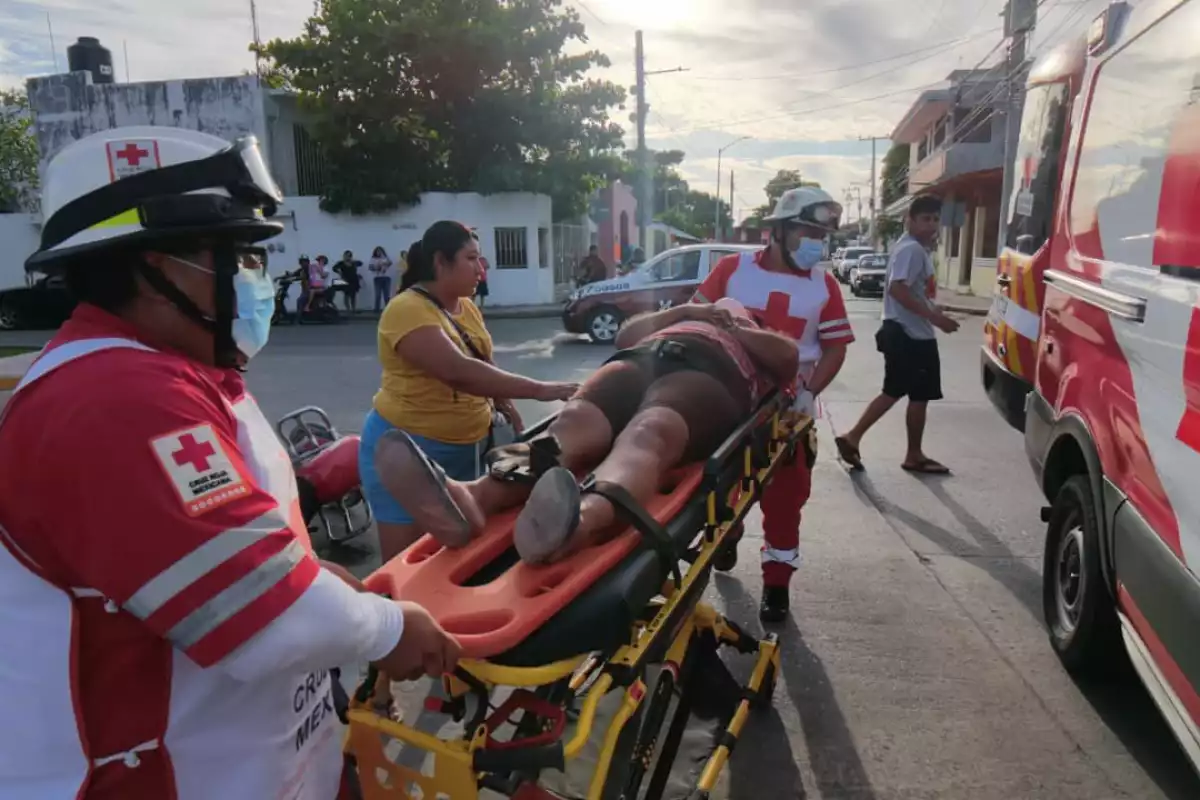 Motociclista resulta lesionada tras choque en la colonia Benito Juárez ...