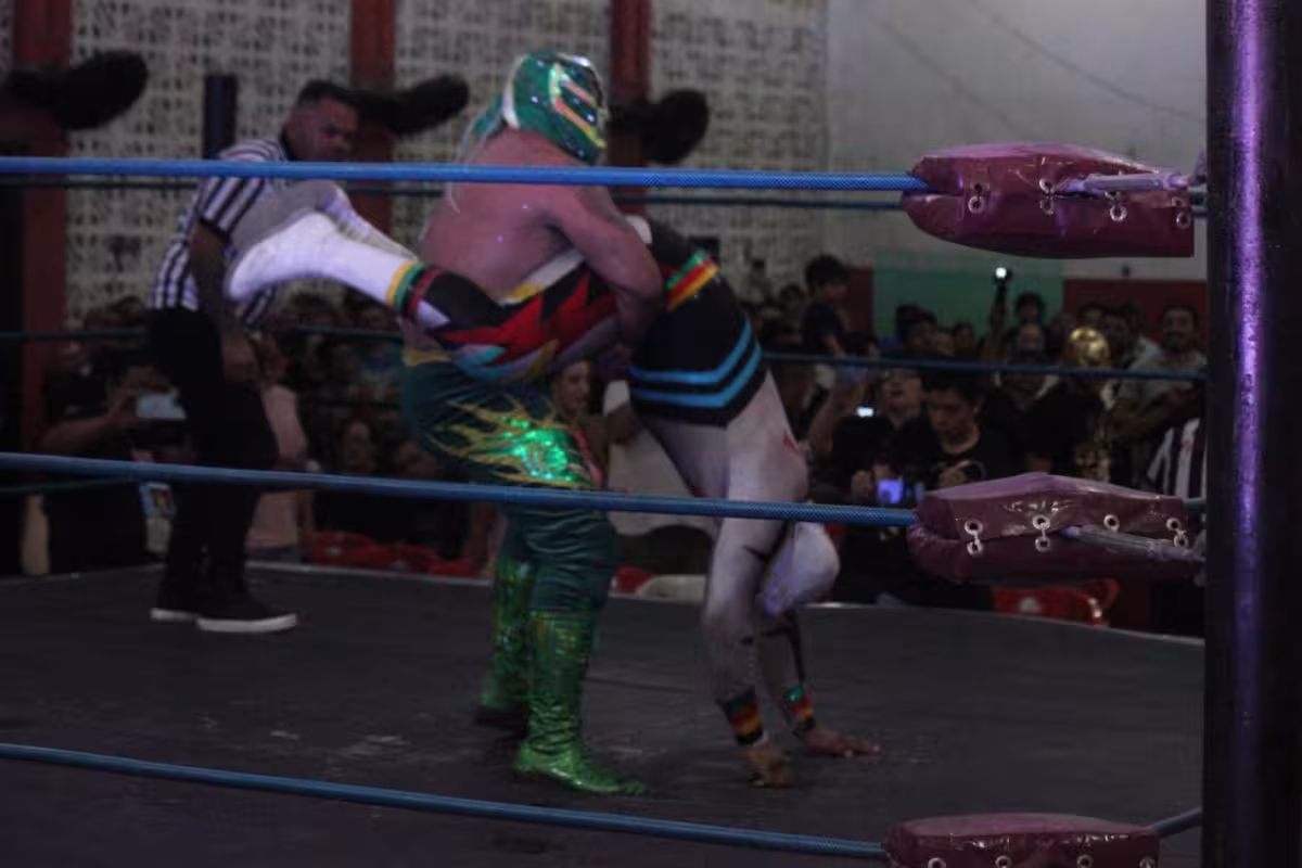 Hijo de Fishman “sacó el colmillo" durante pelea en la Arena Colonos ...