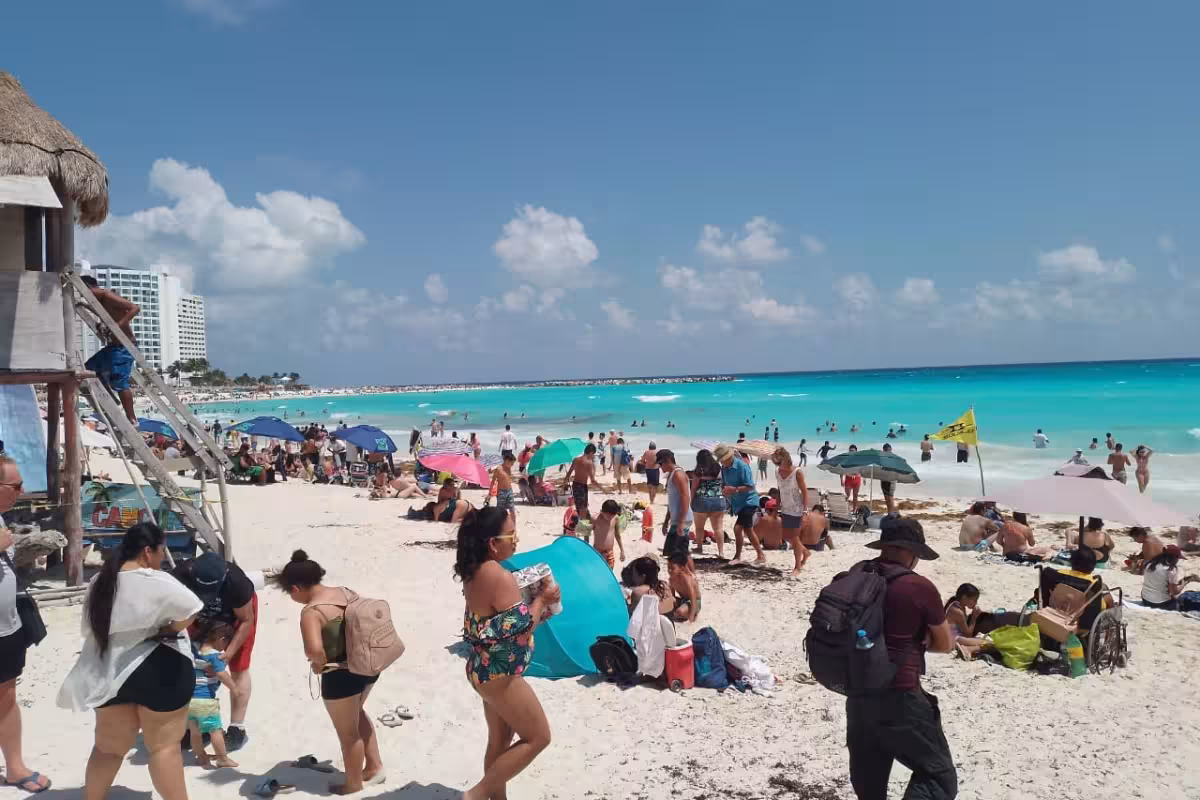 Spring break atrae de nuevo a los turistas a las playas de Cancún: EN VIVO - PorEsto