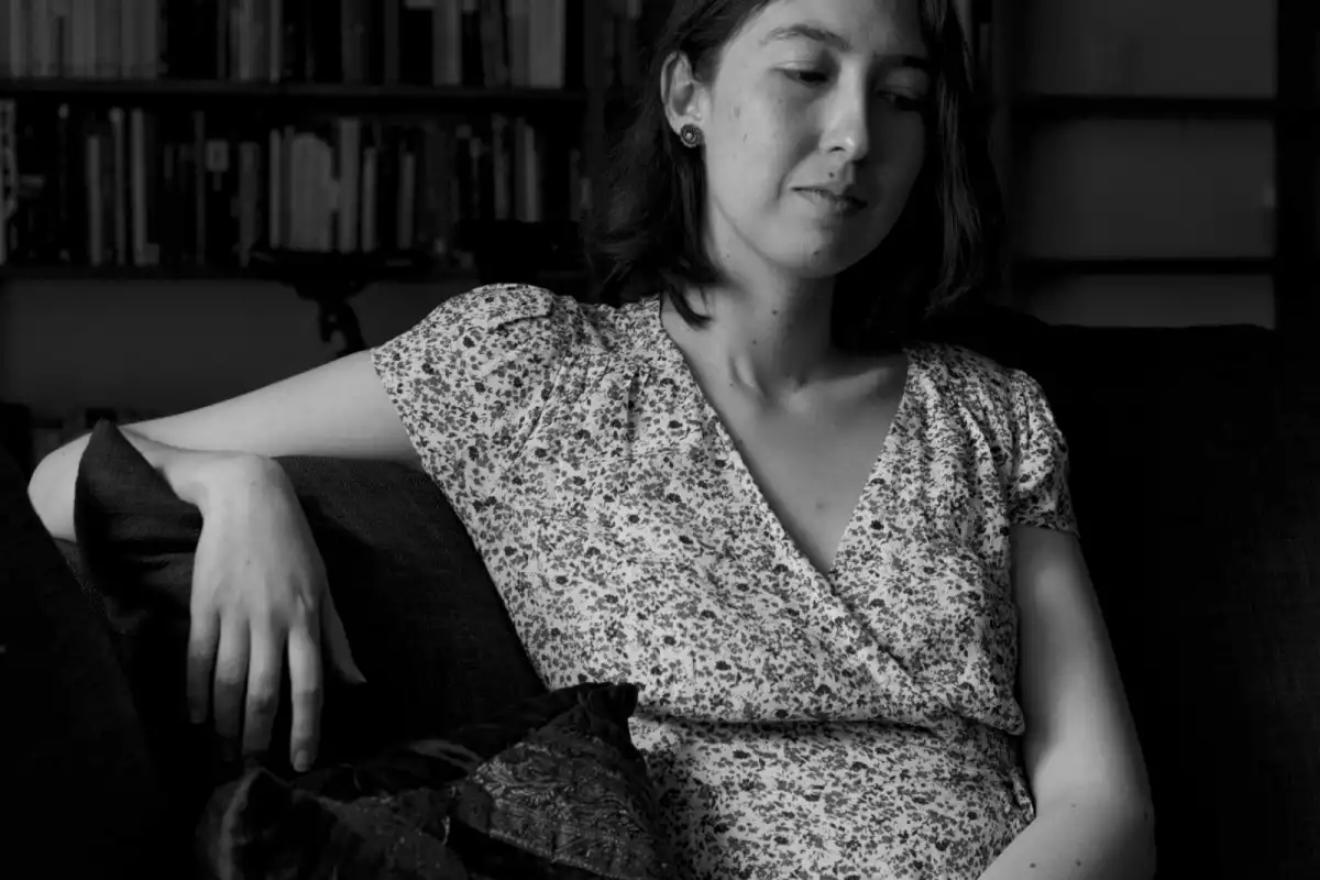 Revelaciones escritas en un baño: Dios tiene tripas de Laura Sofía Rivero - PorEsto