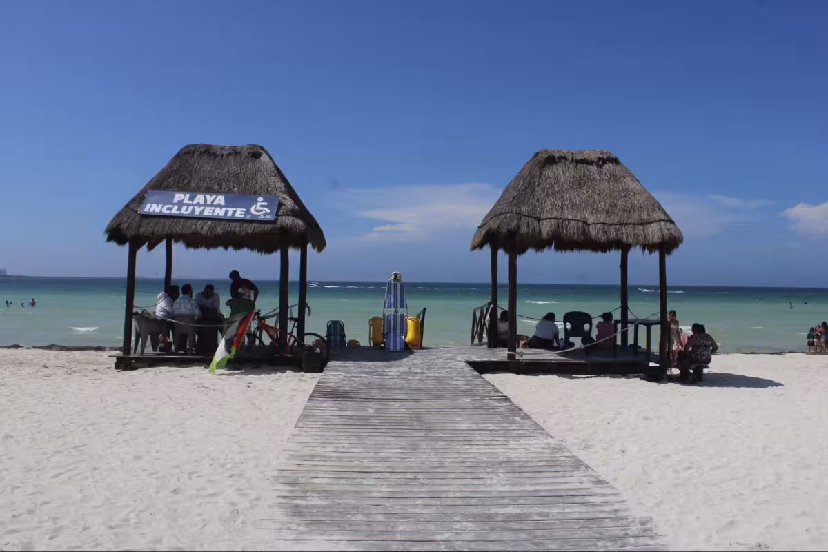 Descubre la playa inclusiva en Progreso, Yucatán - PorEsto