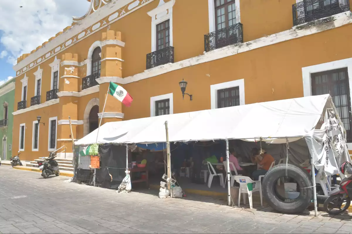 Biby Rabelo en la mira: Congreso de Campeche busca frenar despidos ...