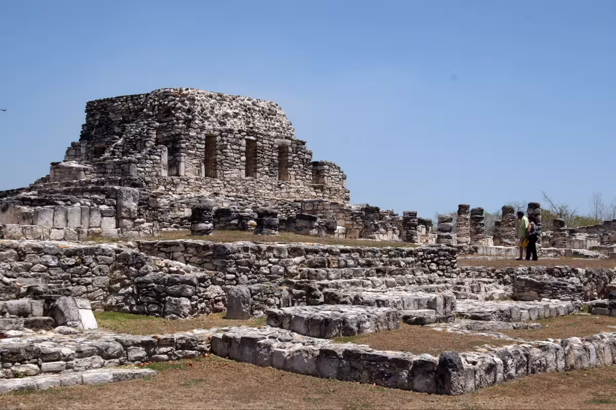“No se trata sólo de ruinas”: Continúa incertidumbre en la zona ...