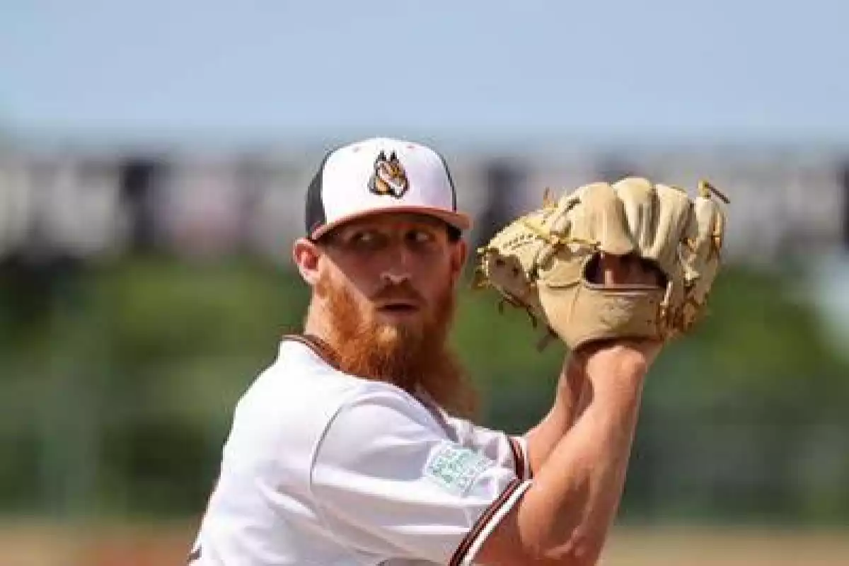 Piratas de Campeche Refuerzan su Bullpen con el Pitcher Darrell ...