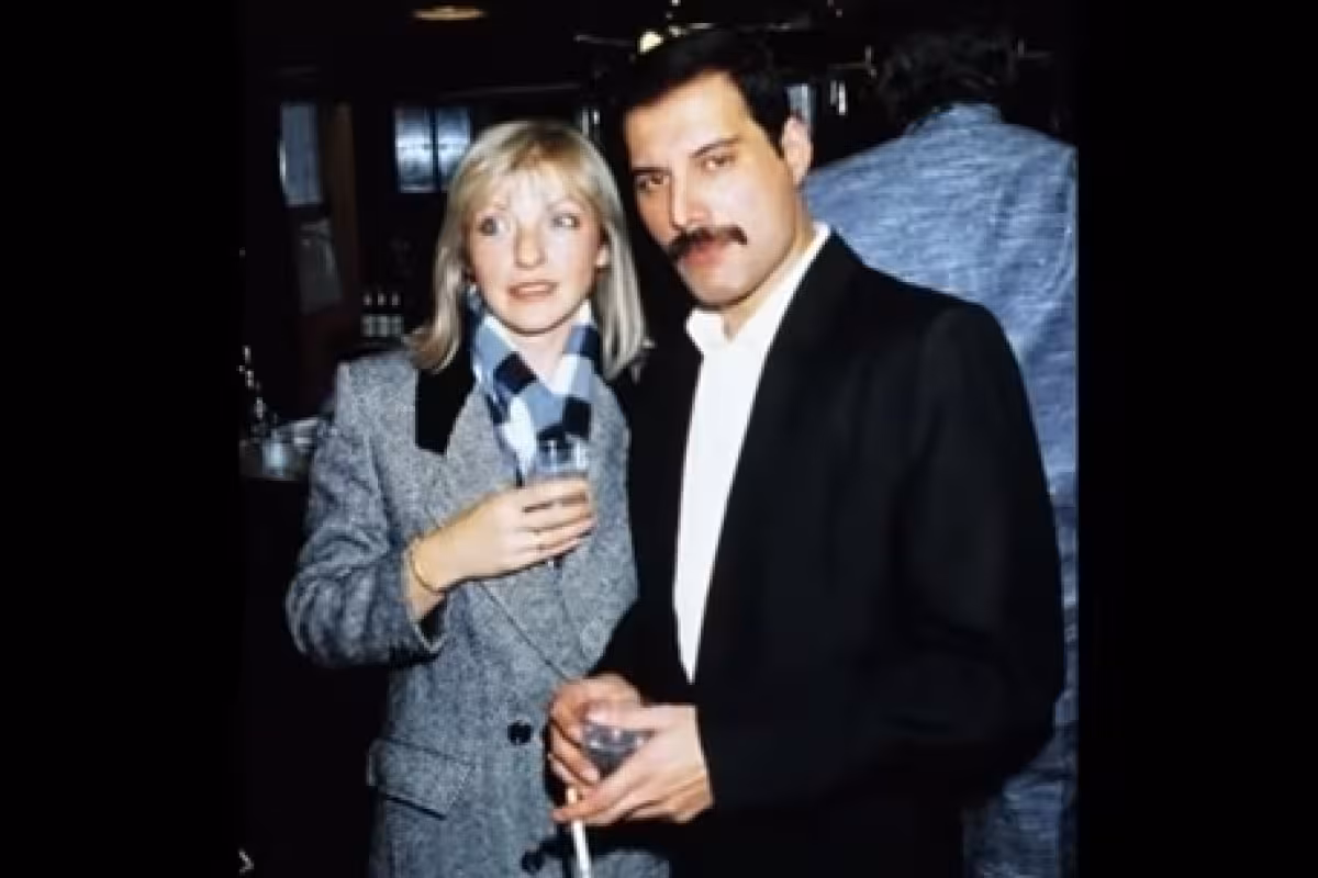 Así fue el amor incondicional de Freddie Mercury y Mary Austin - PorEsto