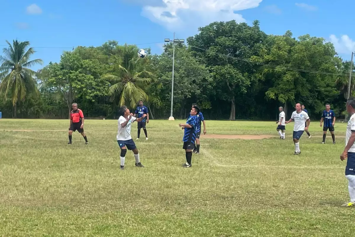 Sureños vence a Quirúrgica del Sur en la primera vuelta de la Liga ...