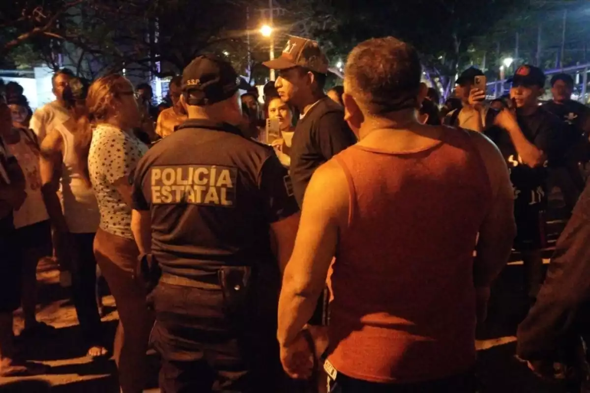 Presunto fraude de canastas navideñas desata intento de linchamiento en ...