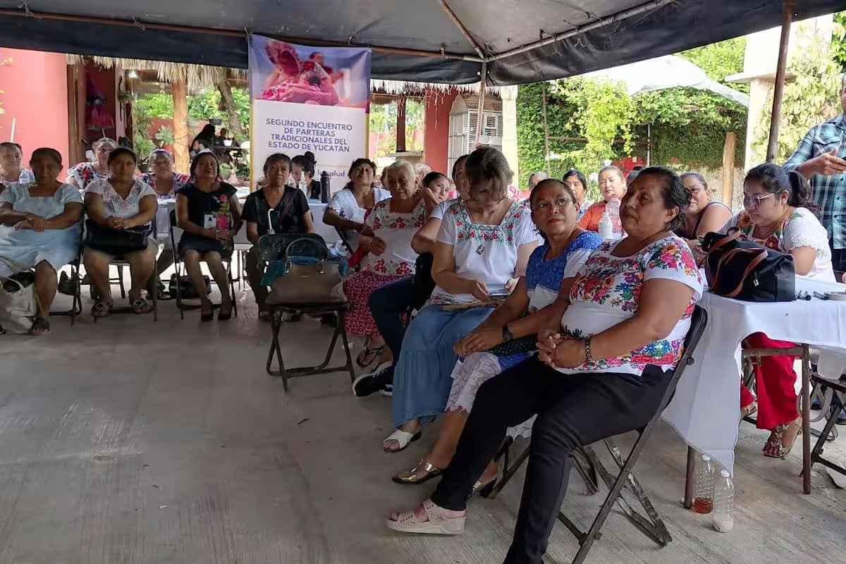 Parteras tradicionales de Yucatán realizan cónclave en Acanceh - PorEsto