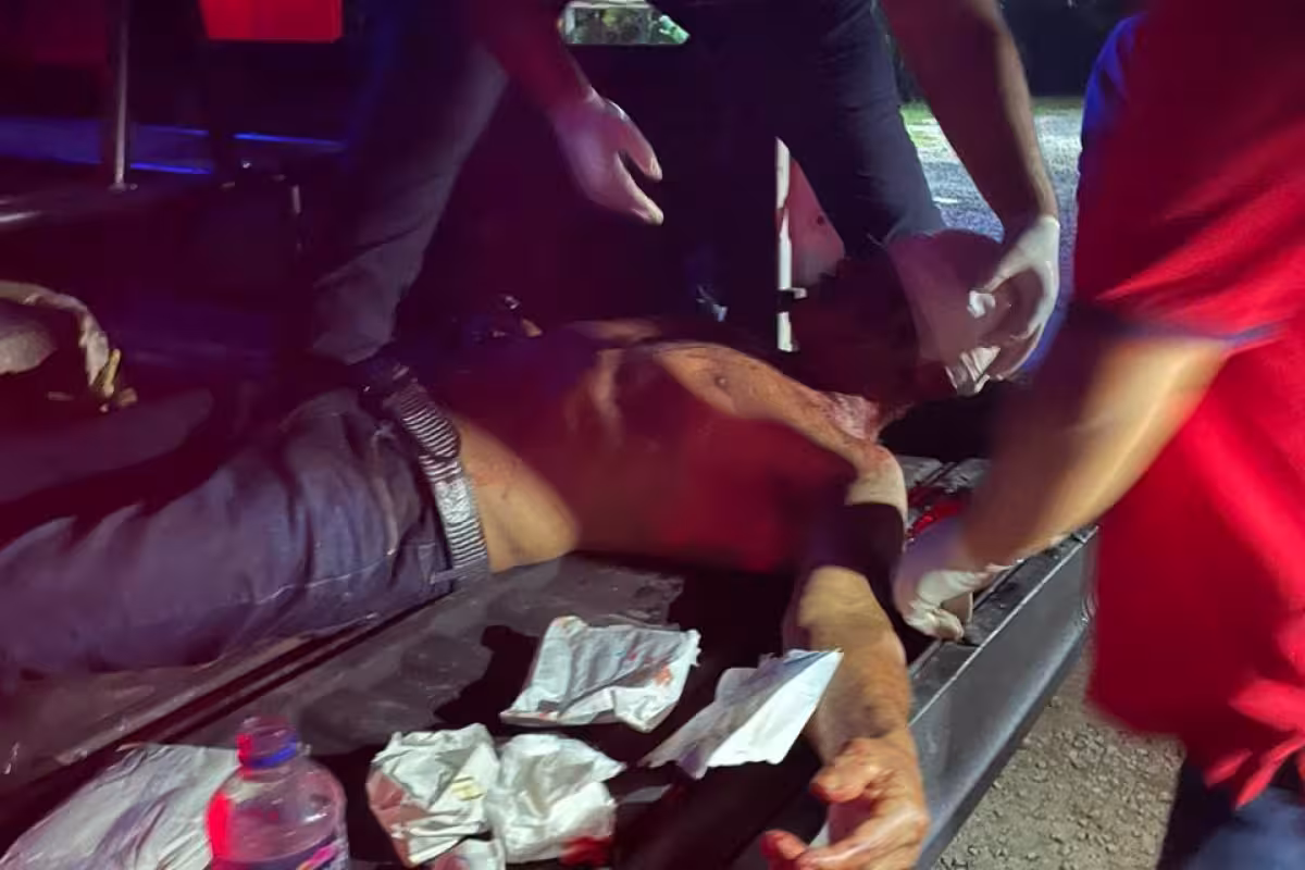Auxilian a hombre moribundo en la Ribera del Río Hondo - PorEsto