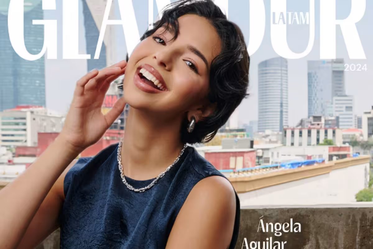 Experta en imagen recomienda a Ángela Aguilar dejar de actuar como la ...