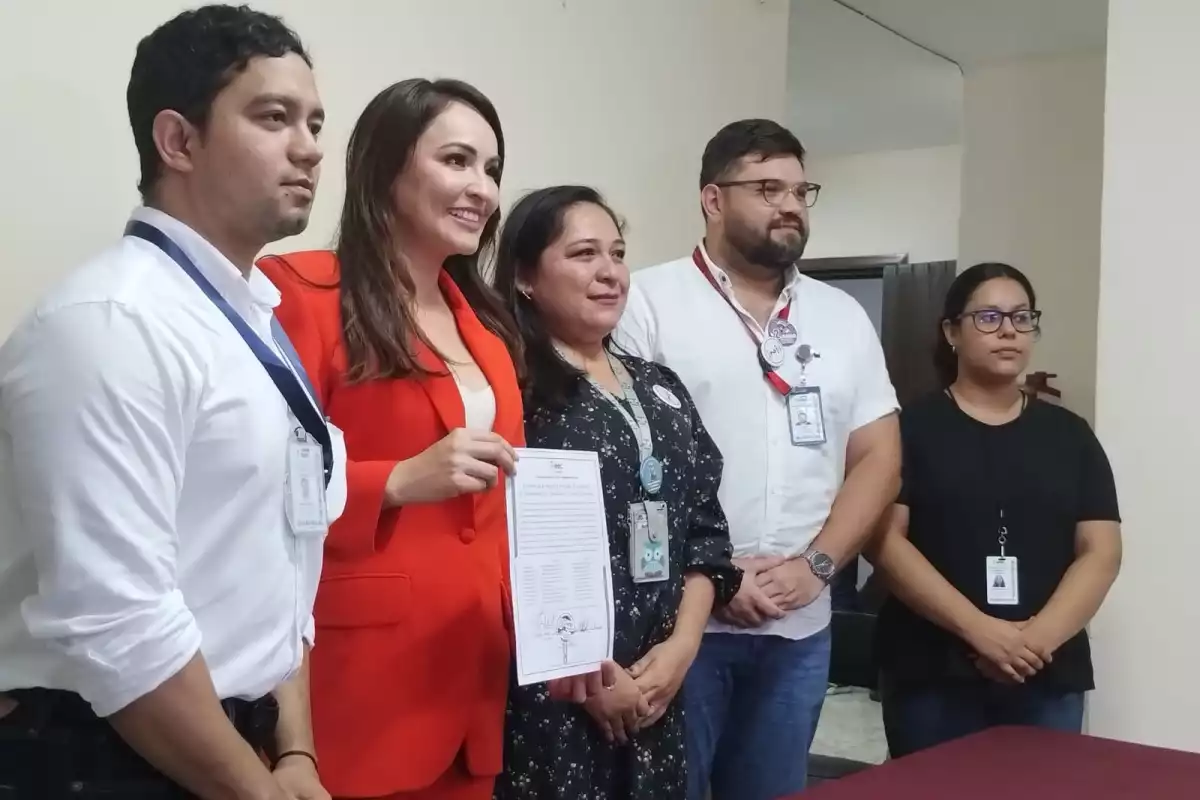 Recibe su constancia de alcaldesa electa Biby Rabelo - PorEsto