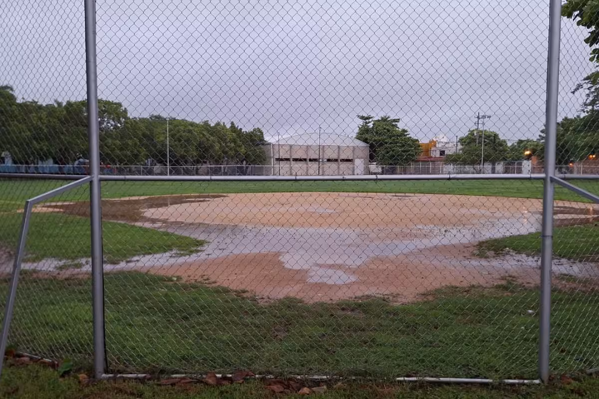 Huracán Milton deja daños materiales en las unidades deportivas de ...