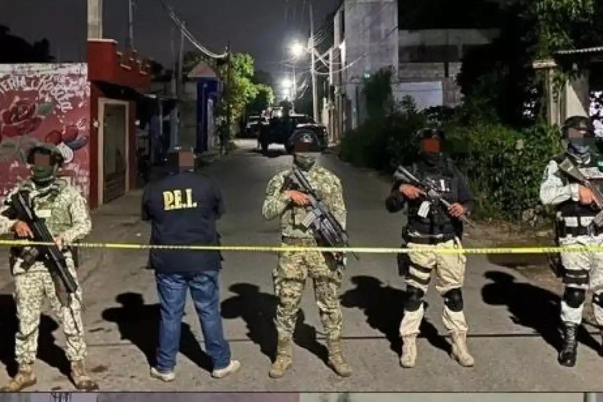 Detienen a tres personas y aseguran droga durante cateo en Ticul - PorEsto