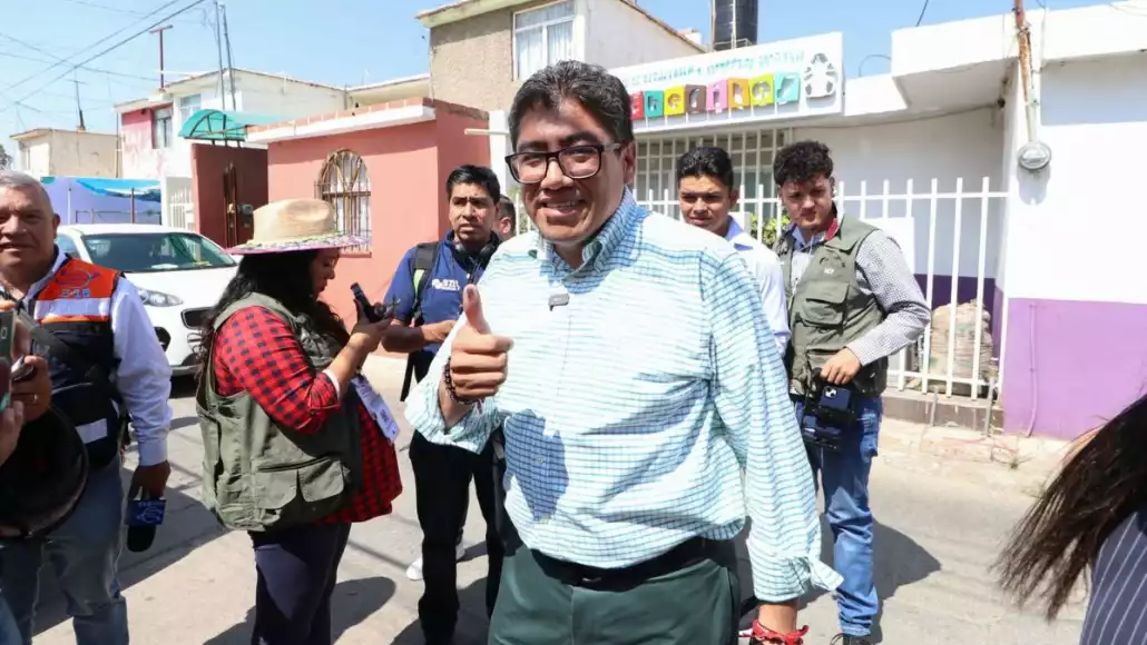 Saúl Monreal desafía a Morena y mantiene su aspiración por la ...