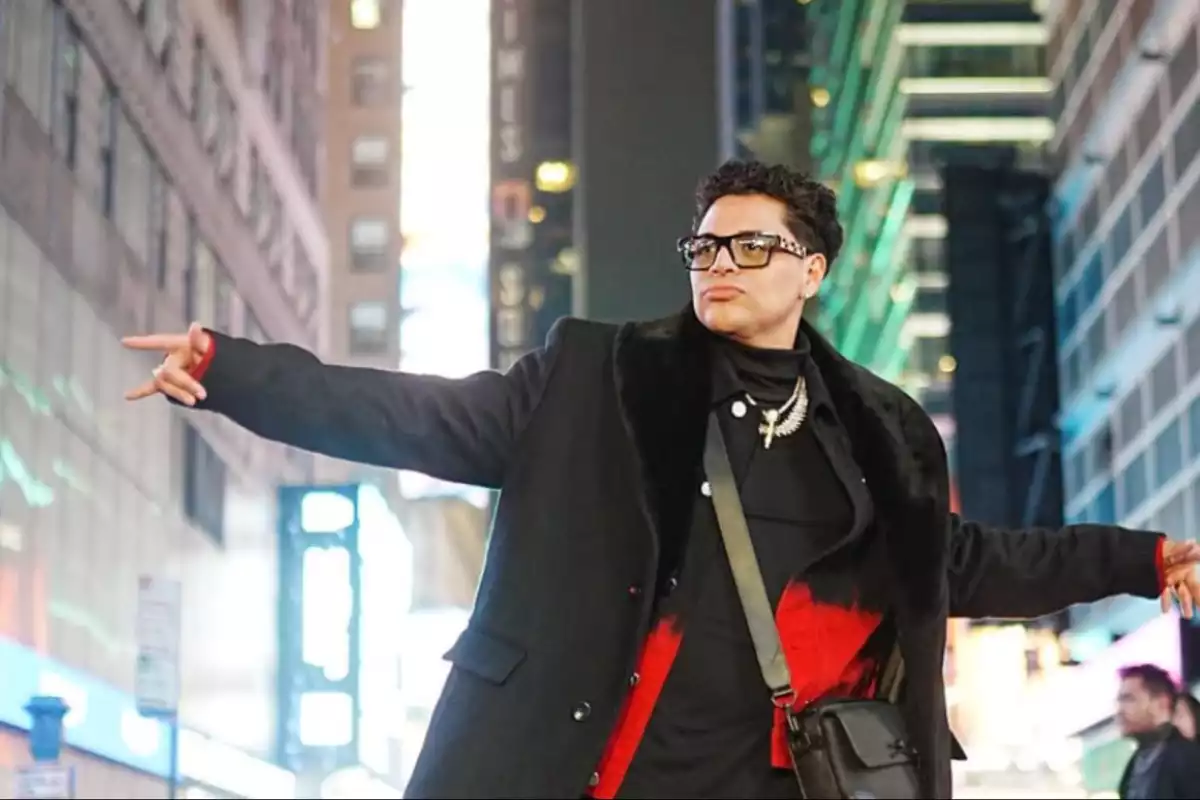 Esta es la enfermedad autoinmune que afecta la salud de Eduin Caz - PorEsto