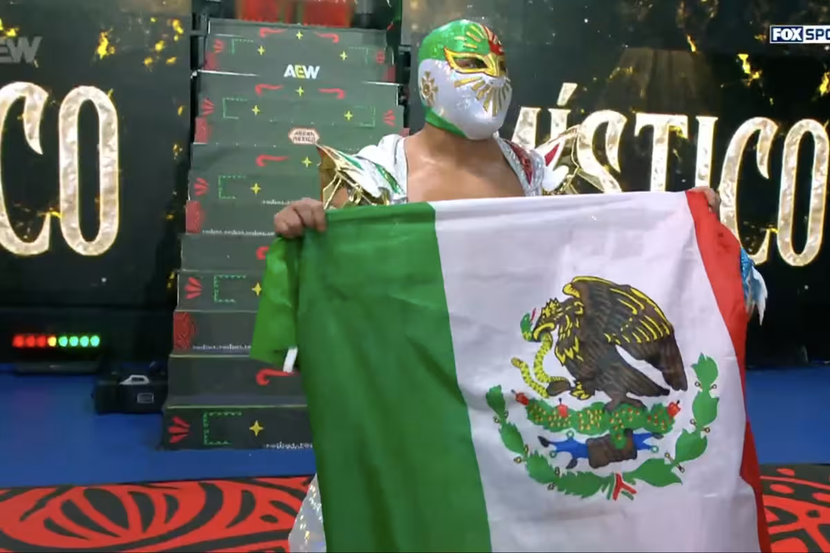 ¡Directo al cora! Arena México canta "Me Muero" de la Quinta Estación ...