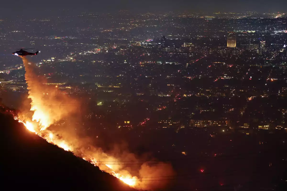 Incendio en California en vivo: Los devastadores incendios de Los Ángeles dejan ya 10 muertos ...