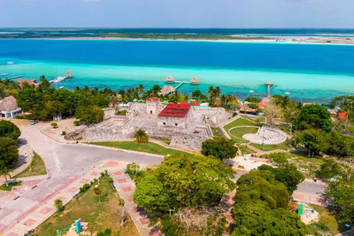 Prevén impulso turístico para Bacalar en 2025 - PorEsto