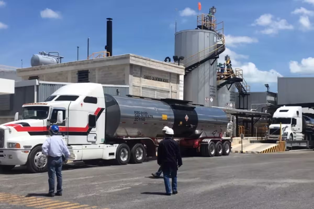 Muere una de las víctimas de la explosión en una planta de asfaltos en ...