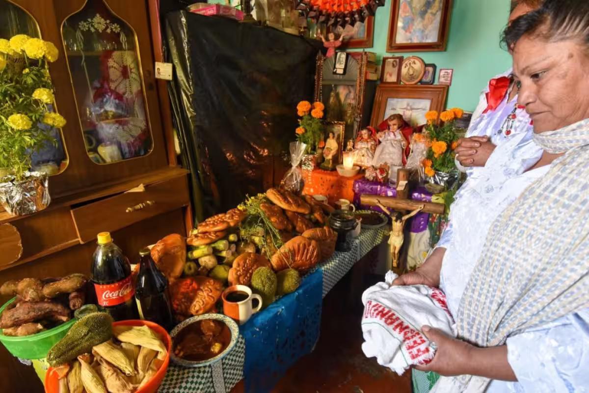 Día de Muertos: ¿Se puede consumir la comida de la ofrenda? - PorEsto