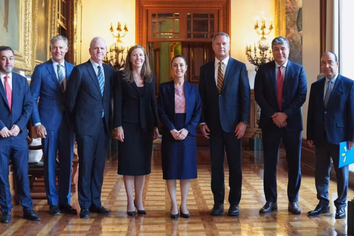 Presidenta Sheinbaum se reúne con CEO de Walmart y confirman ...
