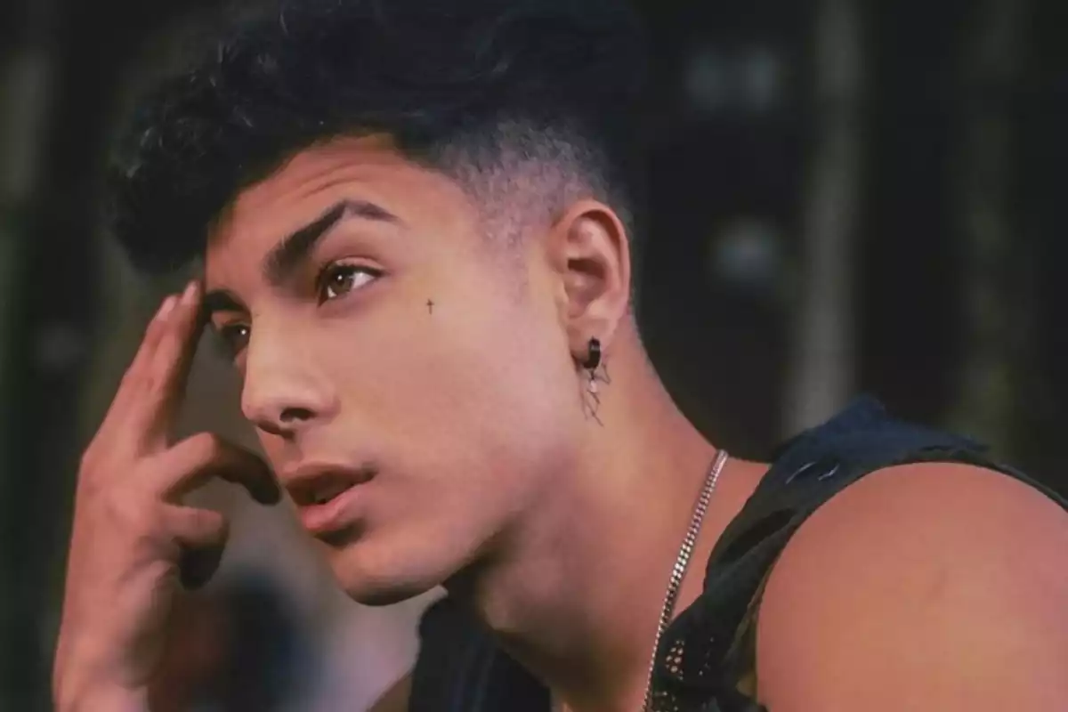 Captan golpiza del Canelo Álvarez al exnovio de Yeri Mua: VIDEO - PorEsto