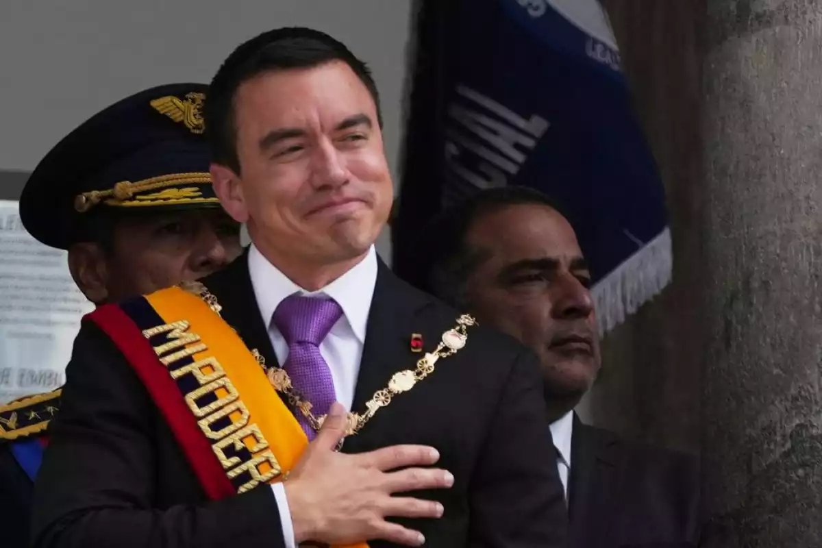 Corte Constitucional de Ecuador frena el plan constituyente de Noboa; CNE activa referéndum sin ...