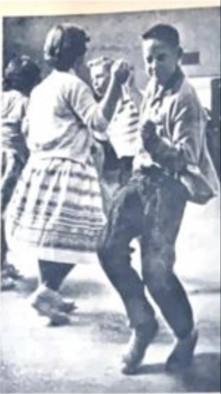 De Puño y Letra Mario Renato Menéndez: De bailes, sonidos y cuerpos ...