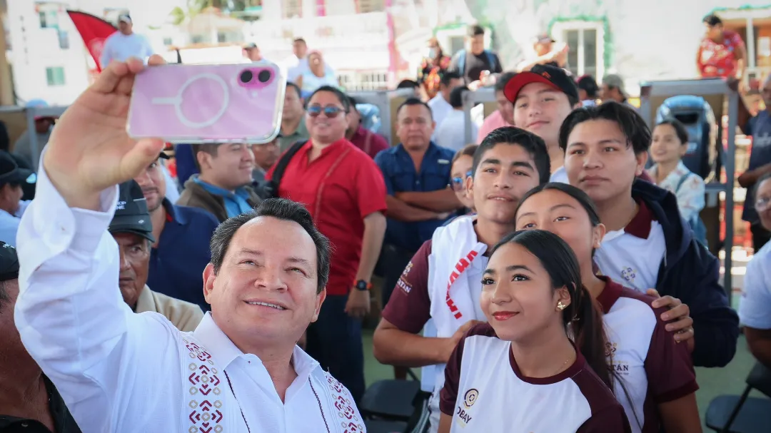 Joaquín Díaz Mena destaca el impulso a la educación en Yucatán - PorEsto